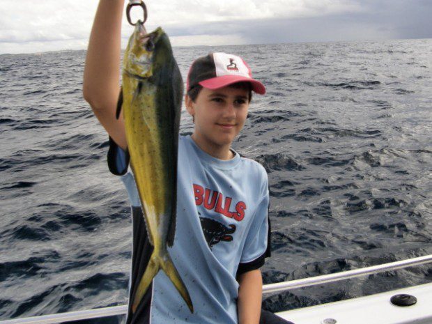 Fishing the FAD off Royal National Park and having fun with mahi mahi ...